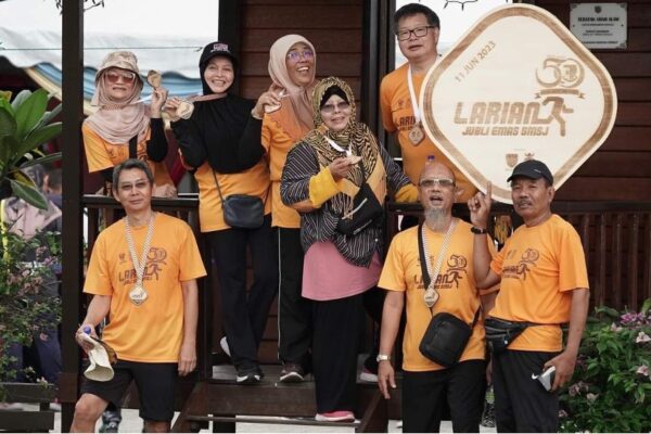 Bandaraya Shah Alam: 11 Jun 2023 Larian Jubli Emas SMJS Sempena SHAH ...